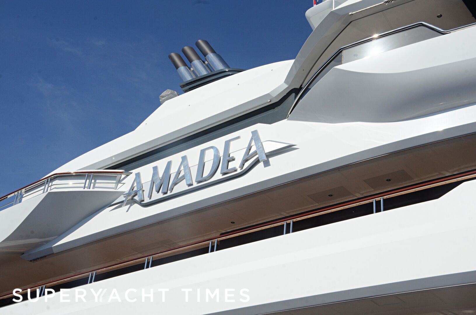 US files to auction 106m superyacht Amadea due to $7 million a year ...