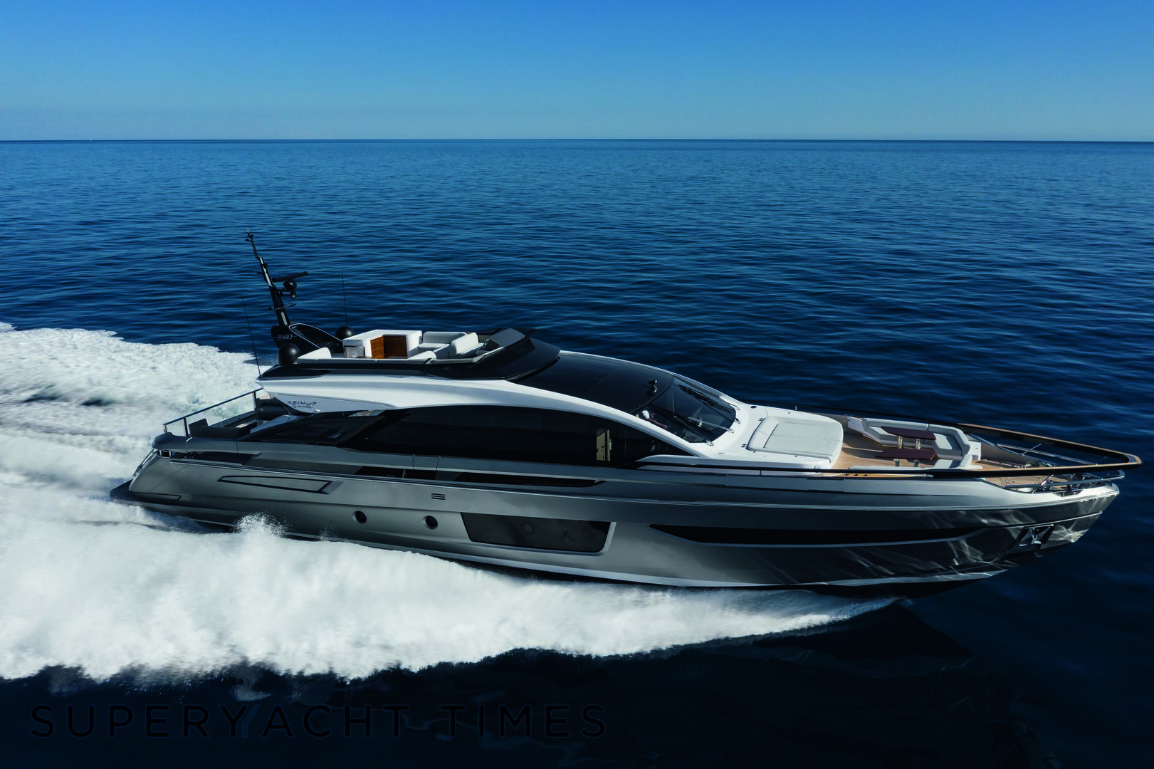 First look: On board the sporty 29m Azimut Grande S10