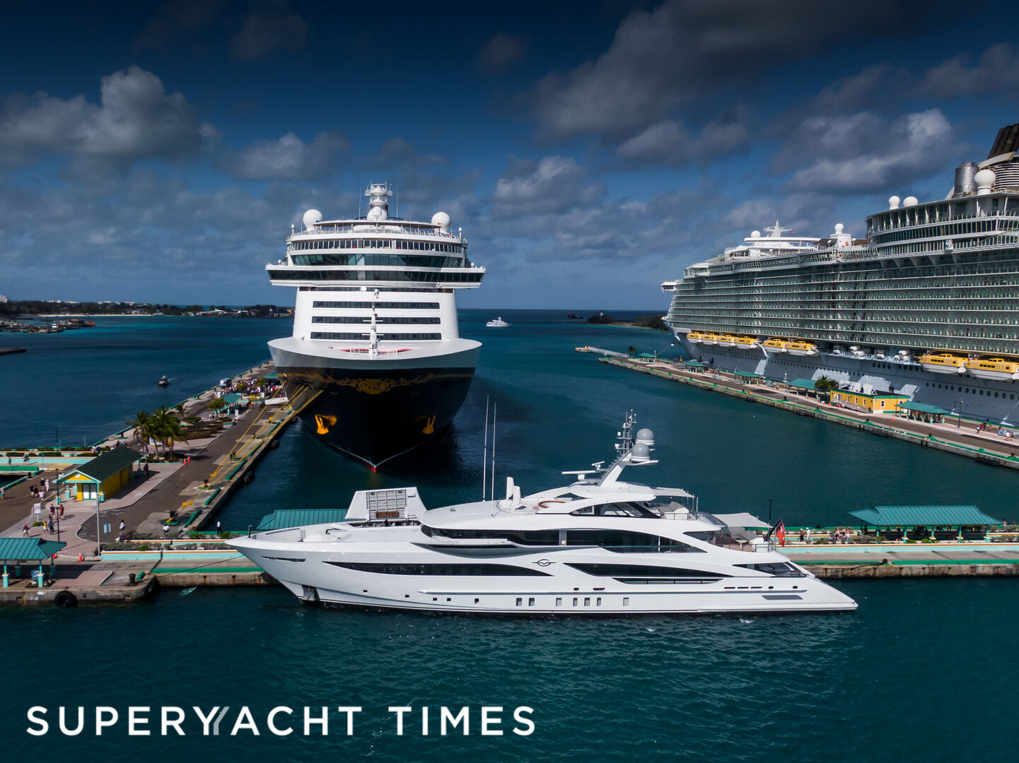 Heesen’s 56m motor yacht Galvas in Nassau