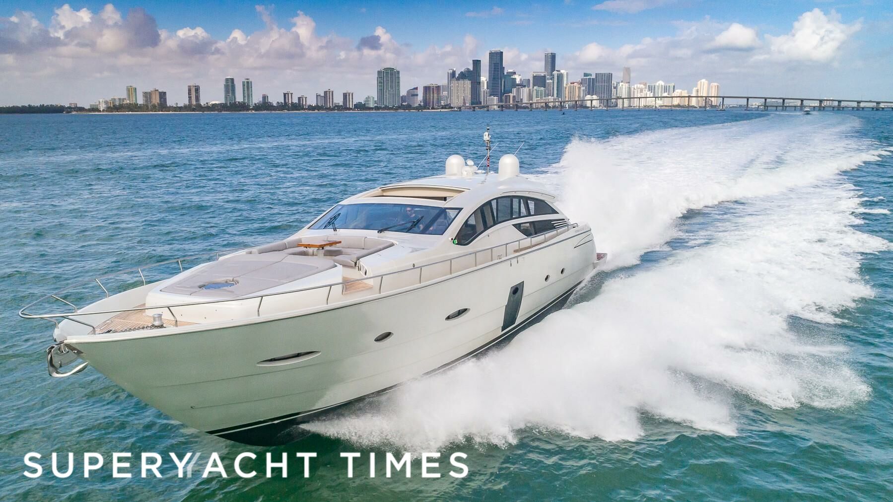 25m Pershing motor yacht Hawk on the market