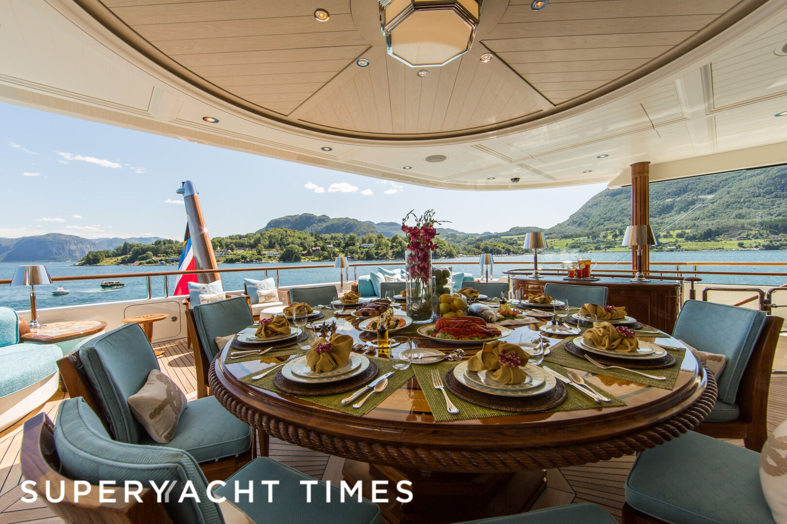 62m Feadship yacht Sea Owl enters the sales market