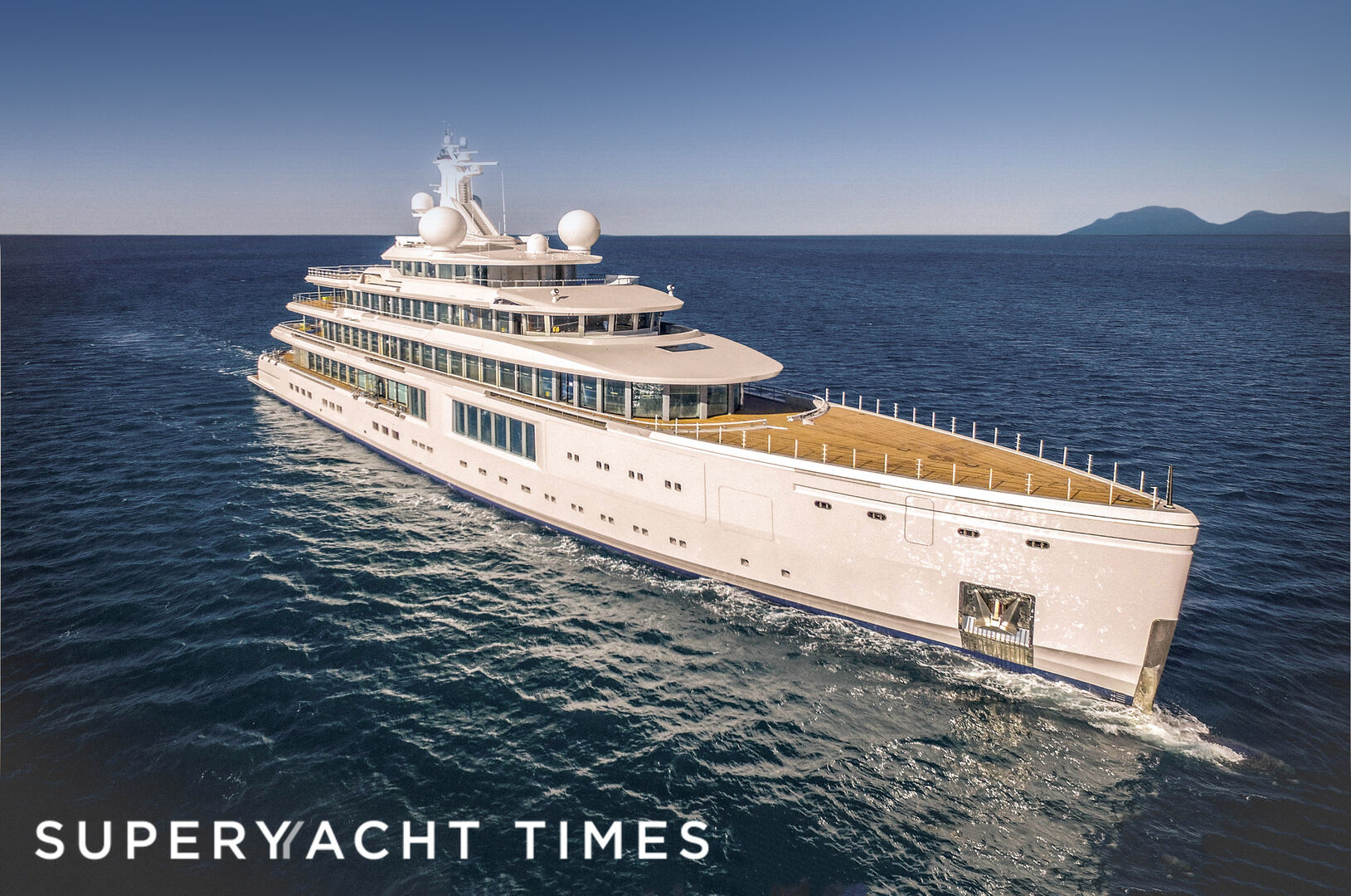 Benetti 108m yacht Luminosity listed for sale