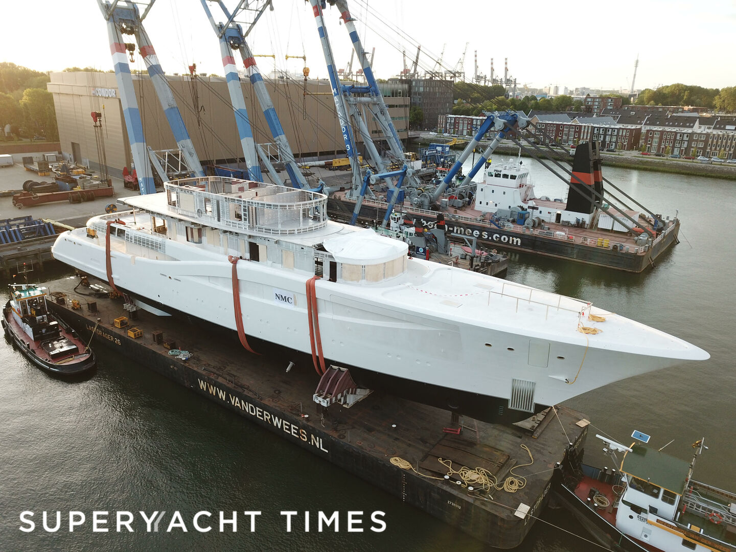 71m Feadship project 820 receives composite sundeck structure