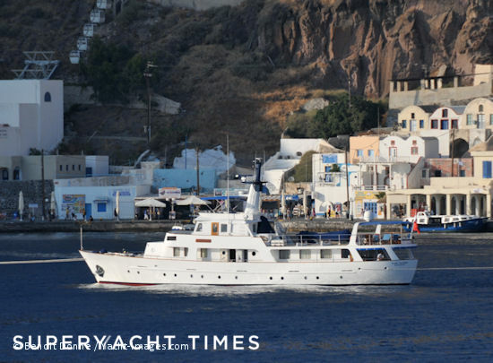 Lady Ecosse off Santorini