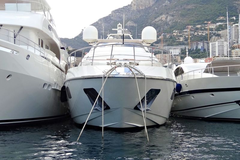 Rahil Yacht | 30m Azimut Yachts | Superyacht Times