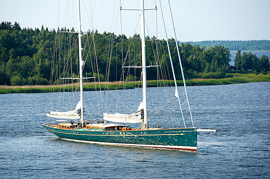 Sailing yacht Hetairos completes first sea trials