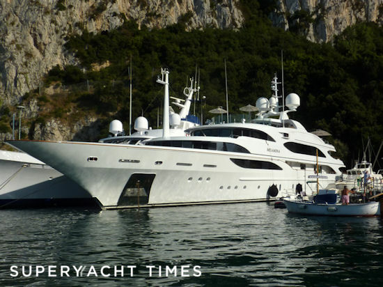 Benetti superyacht Meamina in Capri