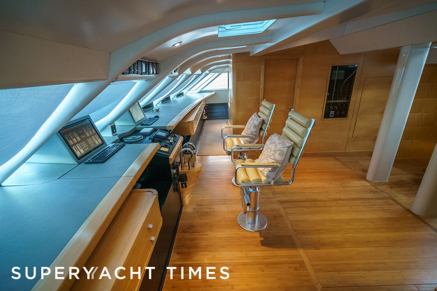 32m Catamaran Necker Belle sold