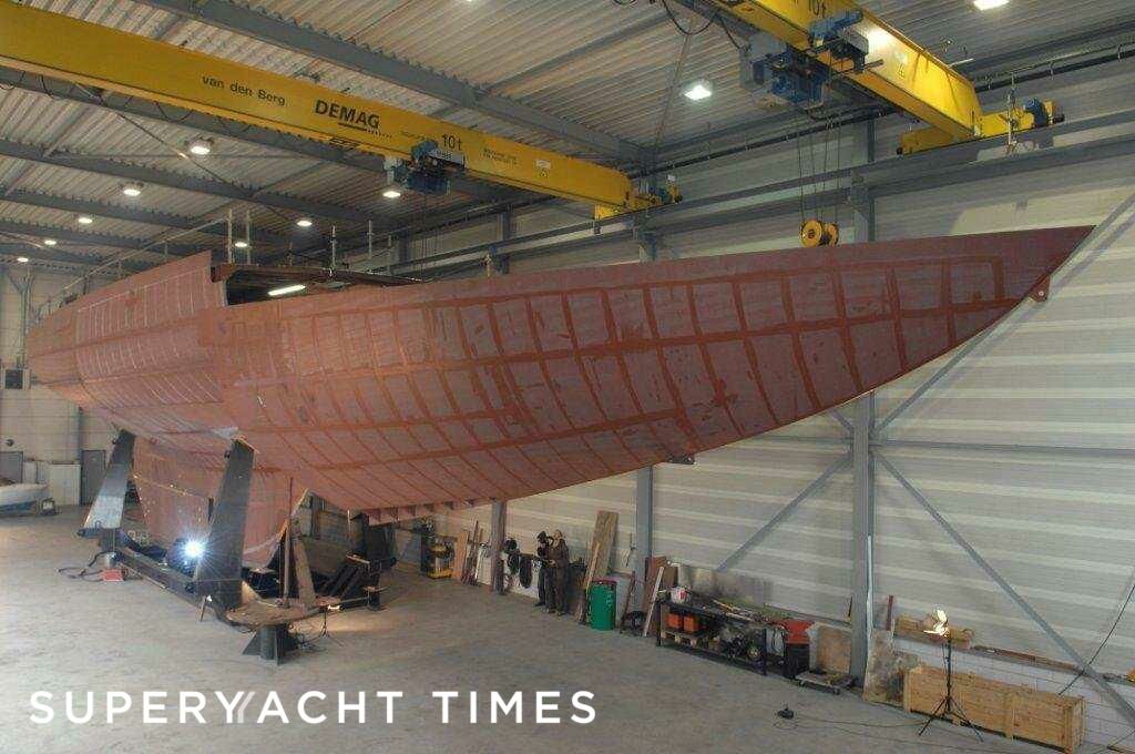 Recreation of the legendary 1903 schooner Ingomar underway