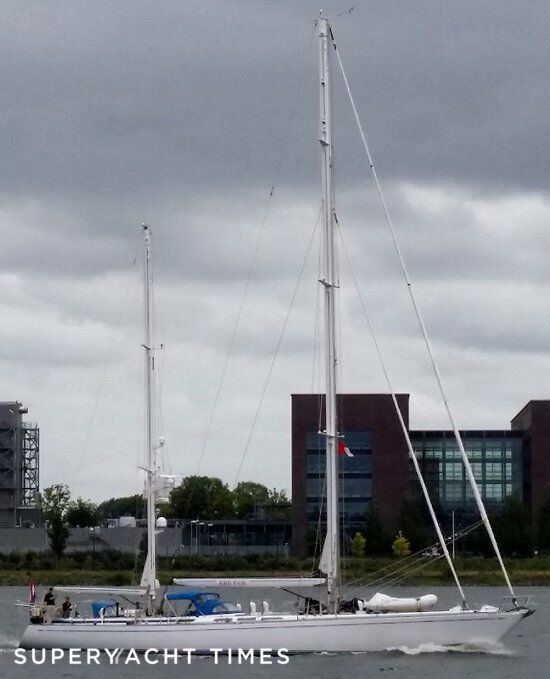 Sailing yacht Ebb Tide cruising in Amsterdam
