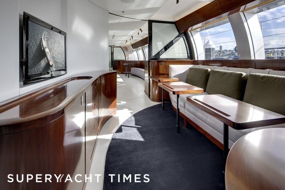 The use of glass in sailing yacht designs