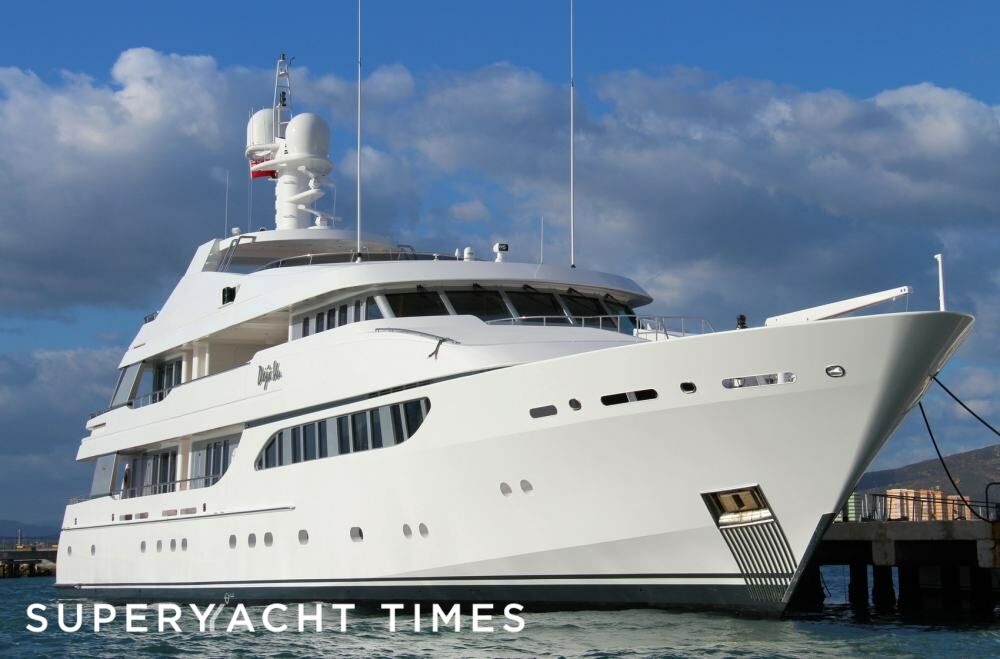 50m Feadship superyacht Déjà Vu sold