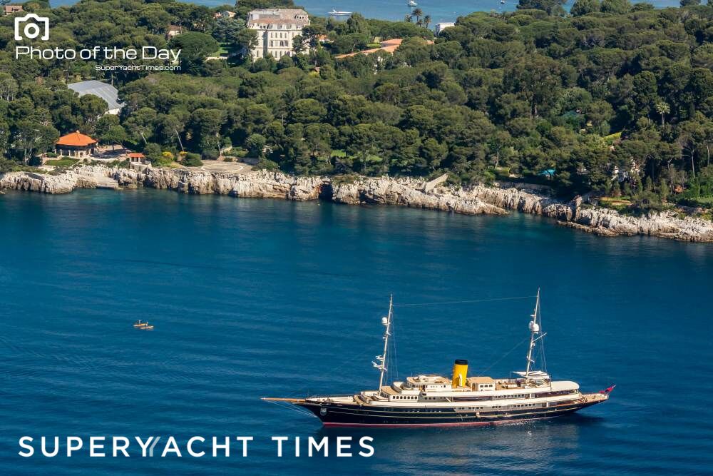 The 90m Corsair motor yacht Nero on the French Riviera