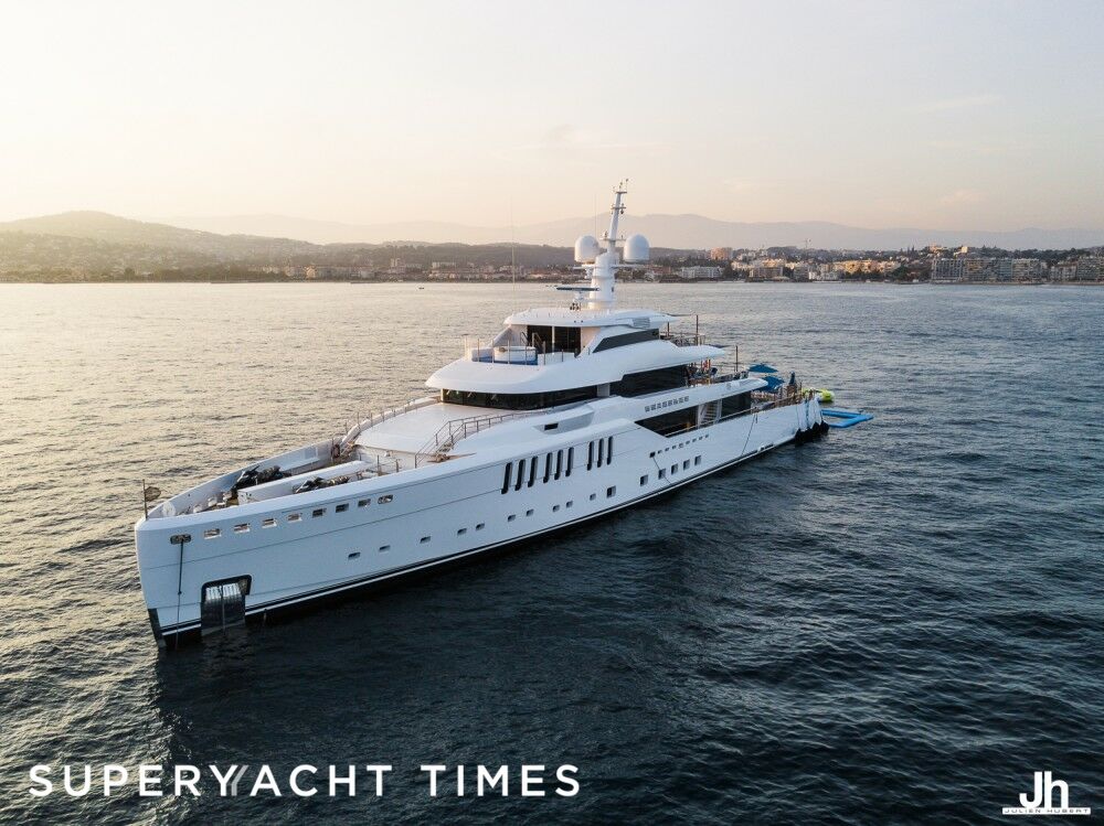 First Look: 67m custom Benetti superyacht Seasense delivered