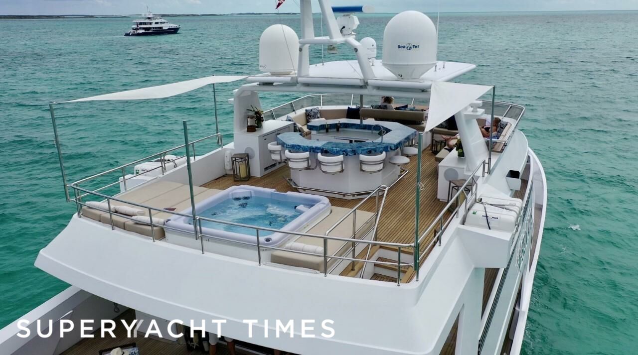 38m Heesen motor yacht Sea Axis for sale