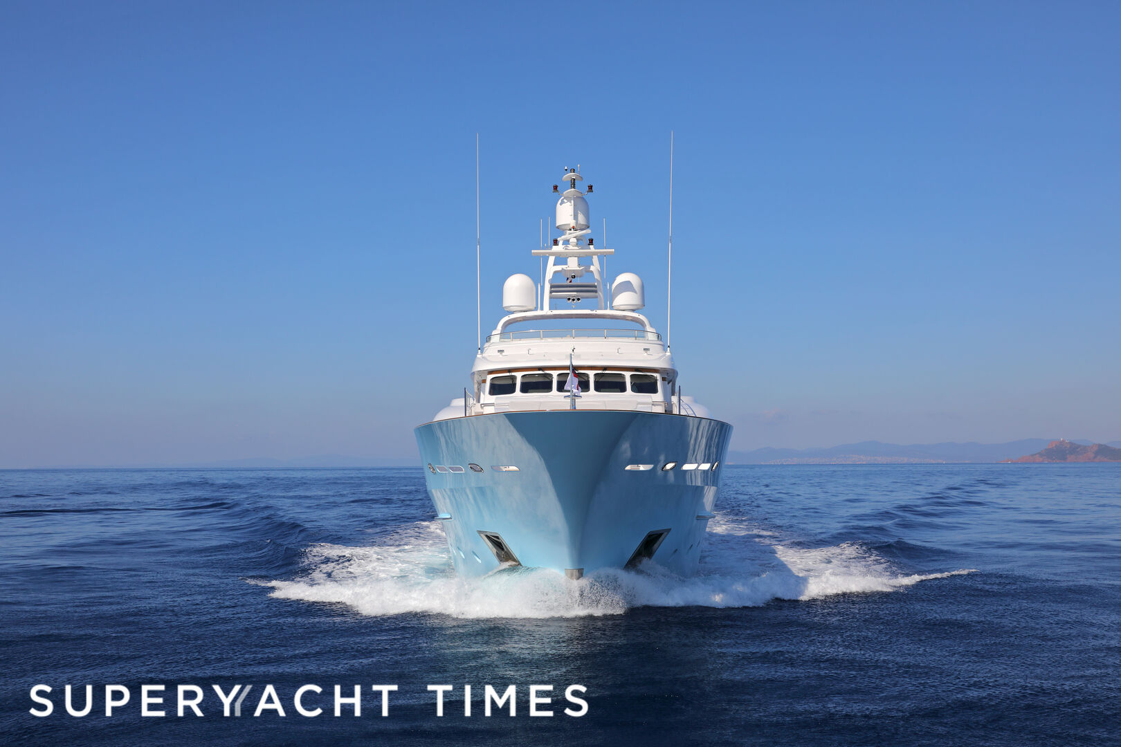 45m Hakvoort motor yacht Awatea sold