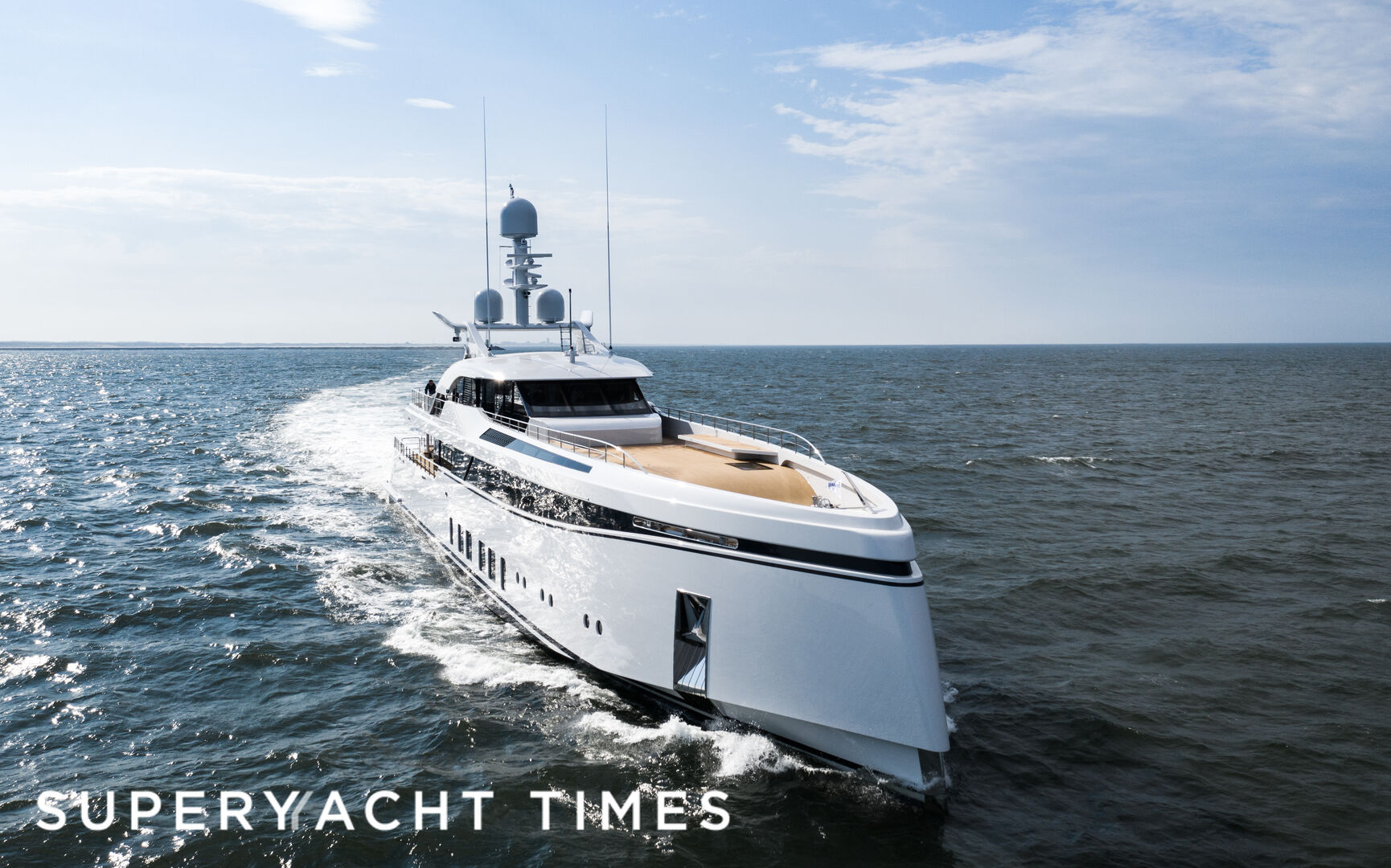 In Pictures: 50m Feadship Totally Nuts at sea