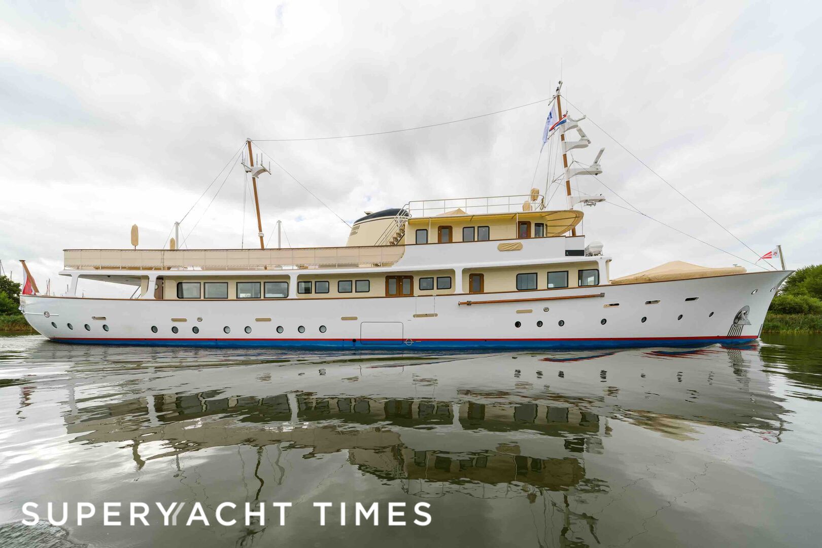 Classic 1954 yacht Istros rebuild completed