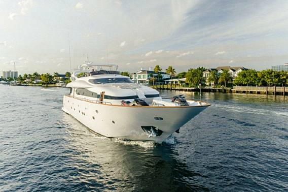 Lady Katana Yacht | 30m Maiora | Superyacht Times