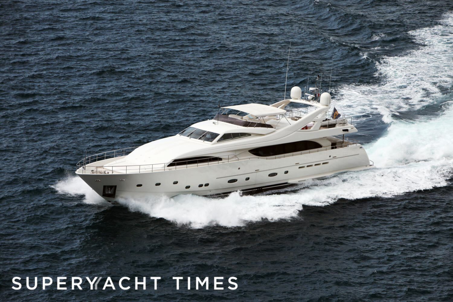 34m Custom Line motor yacht Lady Maria on the market