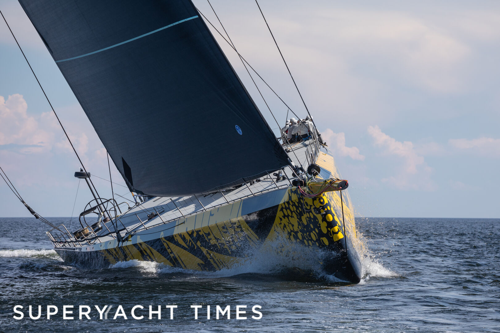 43m ClubSwan 125 Skorpios touches the water