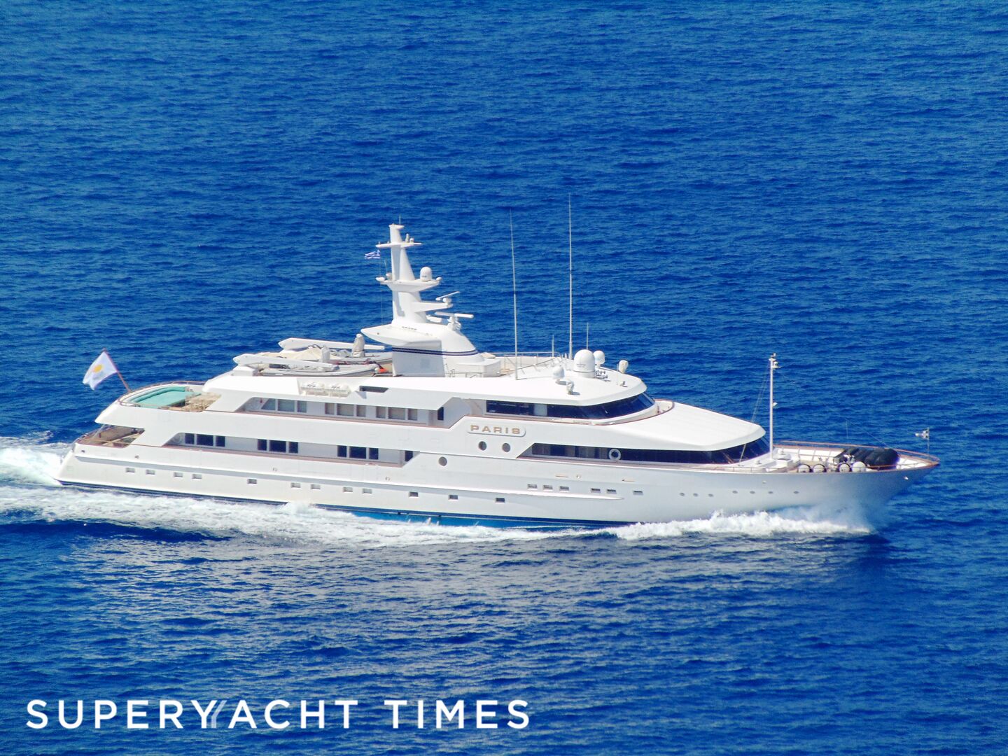 Superyacht Paris cruising off Mykonos