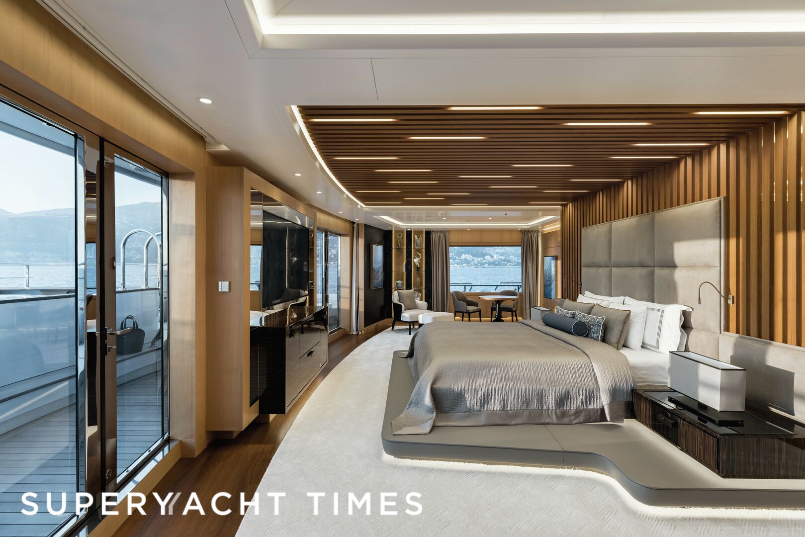 85m AKYACHT superyacht Victorious for sale