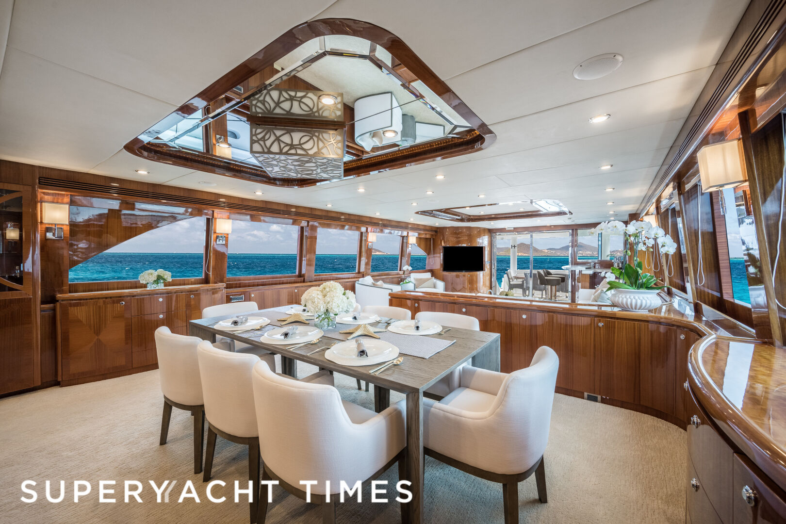 Hargrave motor yacht Limitless has been sold