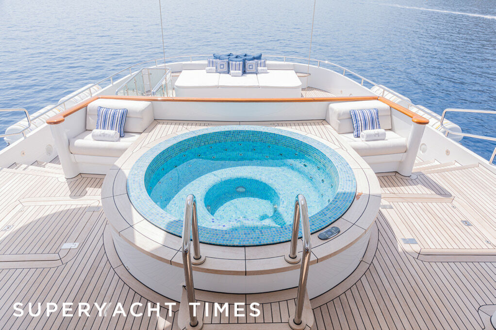 50m Feadship superyacht Hercules for sale