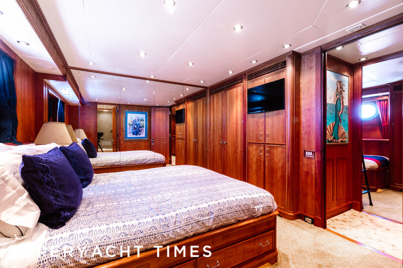 39m Palmer Johnson Motor Yacht Aphrodite Sold In House