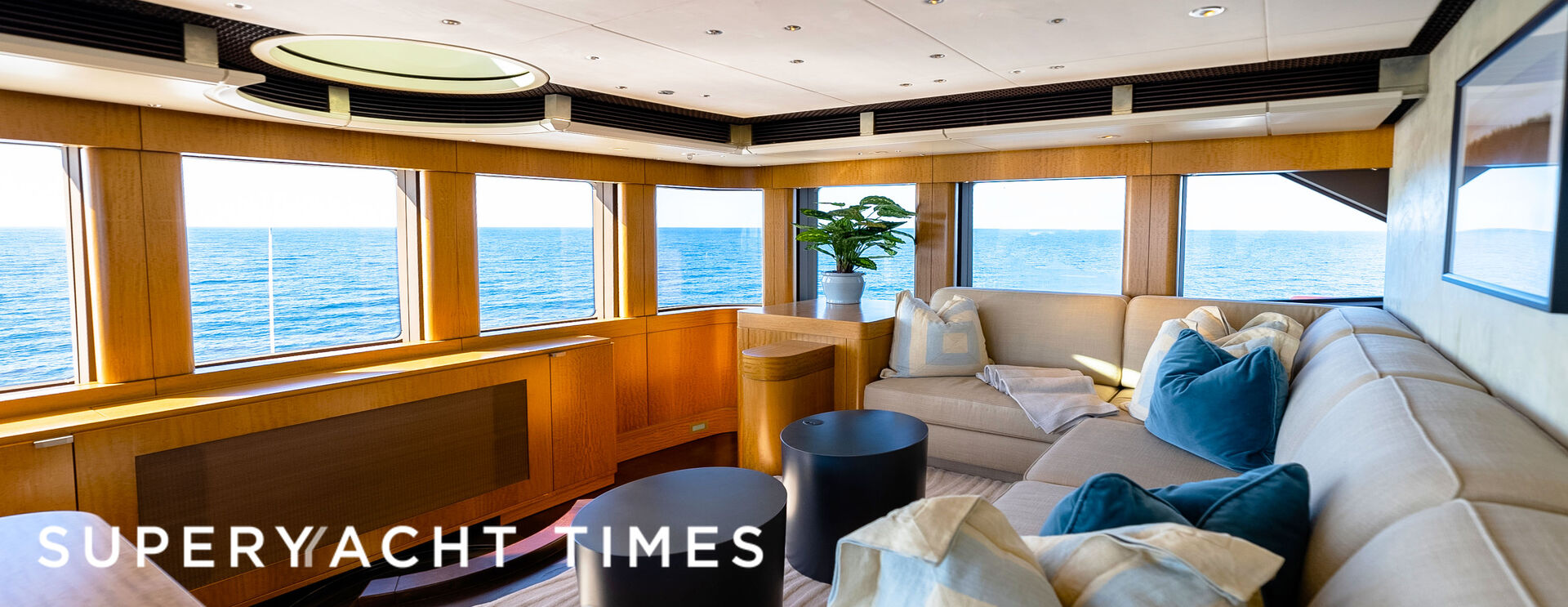 Onboard Octopus: Interior of Paul Allen's legendary 126m superyacht ...