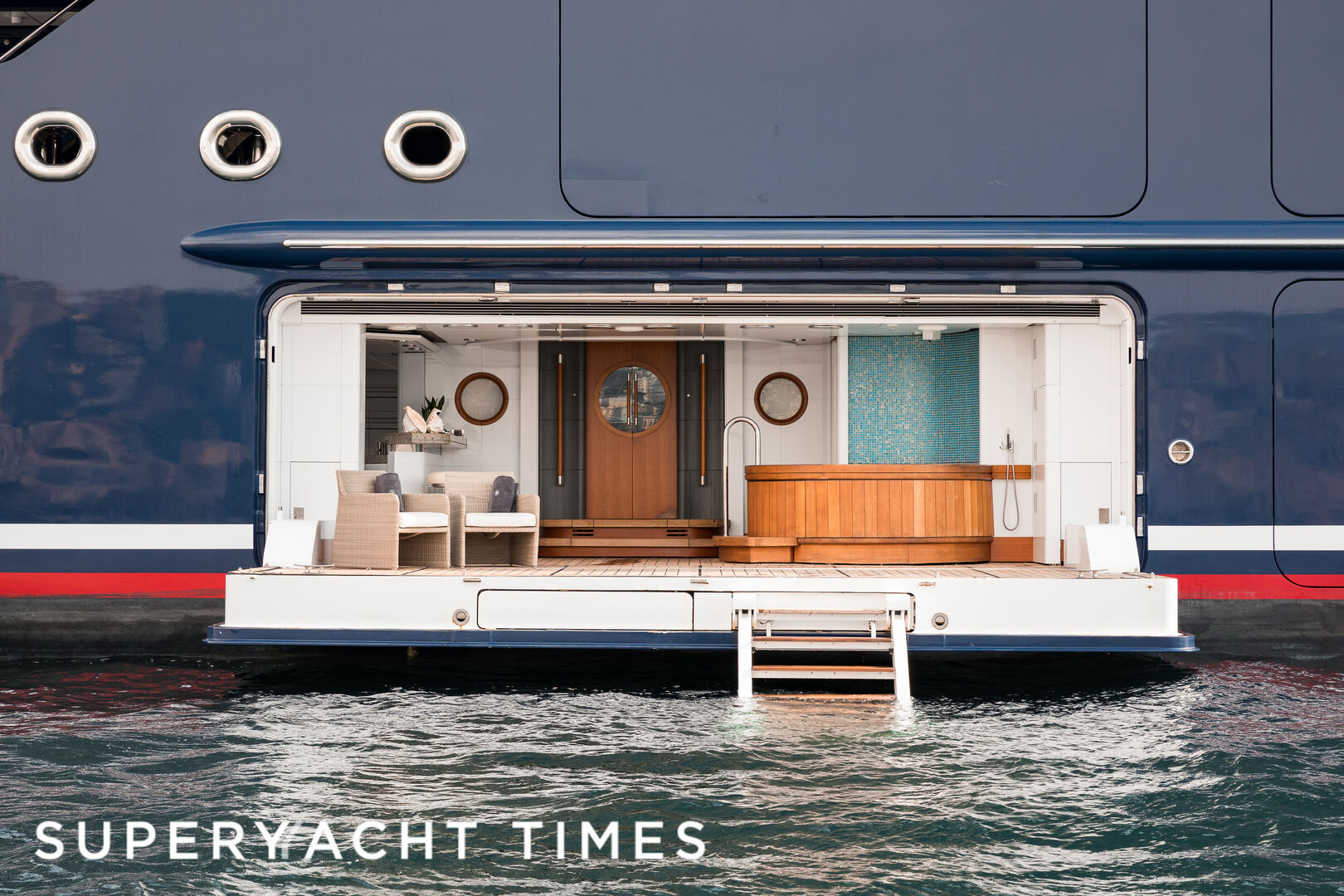Onboard Octopus: Interior of Paul Allen's legendary 126m superyacht ...
