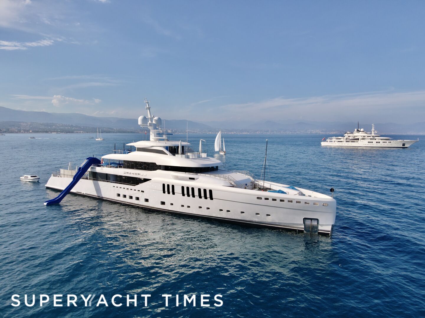 Benetti superyacht Seasense on the French Riviera
