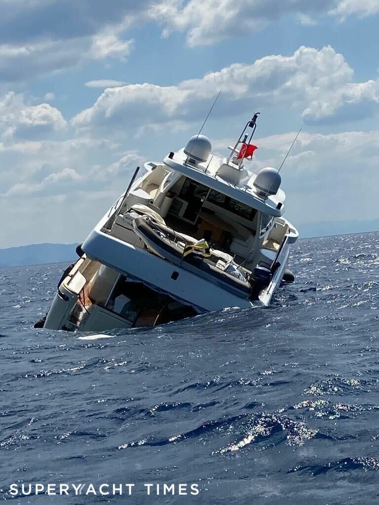 26m motor yacht spotted sinking off Turkish coast