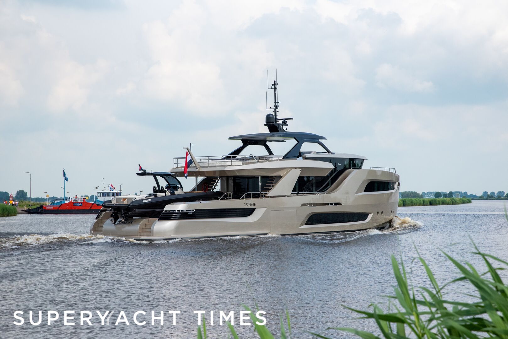 33m Holterman X-treme 105 yacht Lady Fleur delivered