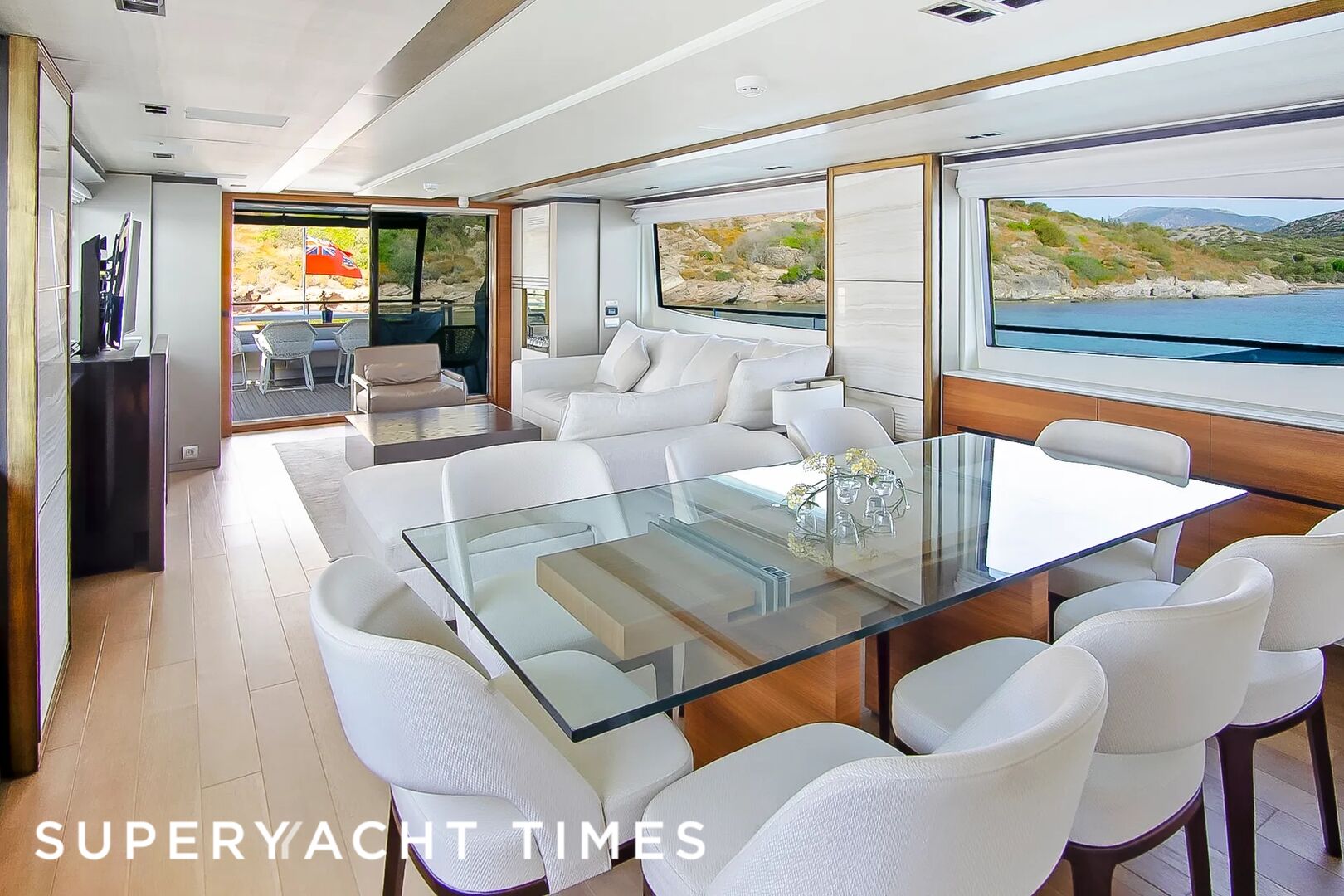 29m Peri motor yacht Lara sold