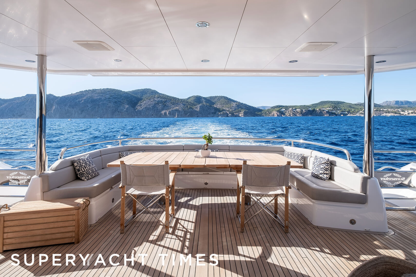 35m Sunseeker motor yacht Enigma sold