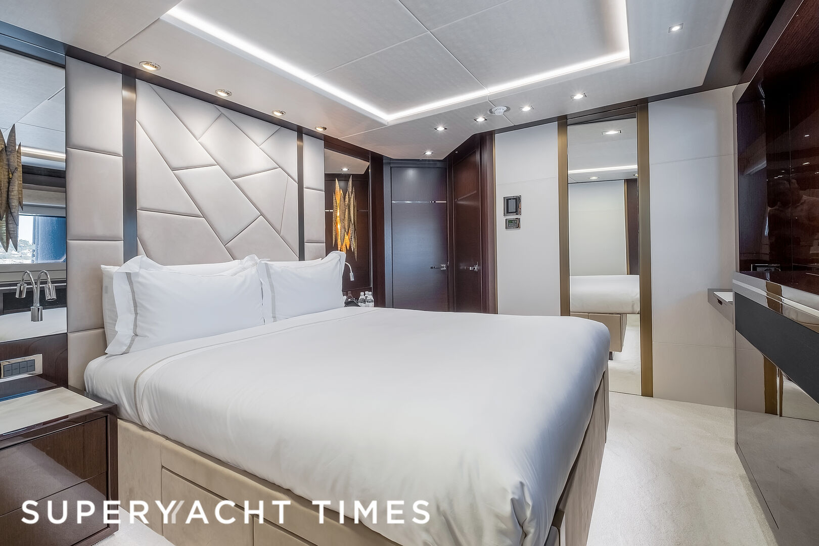 Sunseeker 35m motor yacht Enigma for sale