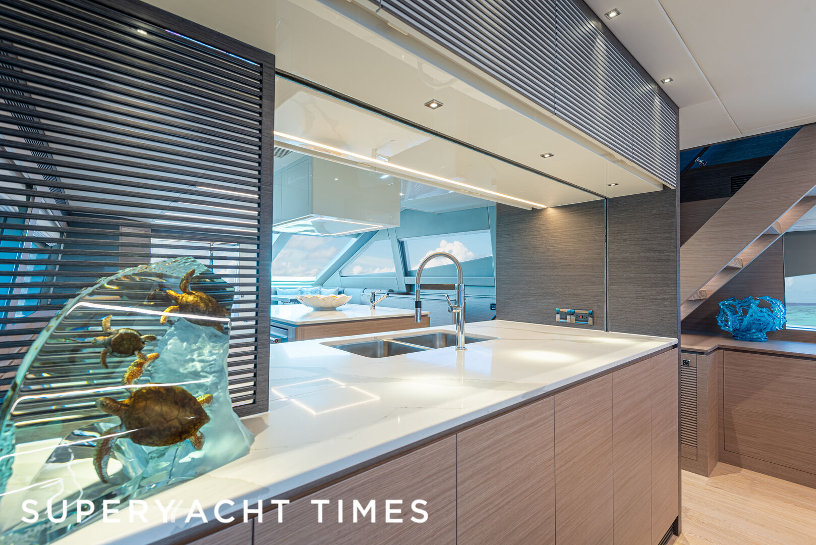 Horizon Yachts’ first-ever 29m E90 motor yacht delivered and named Lazy ...