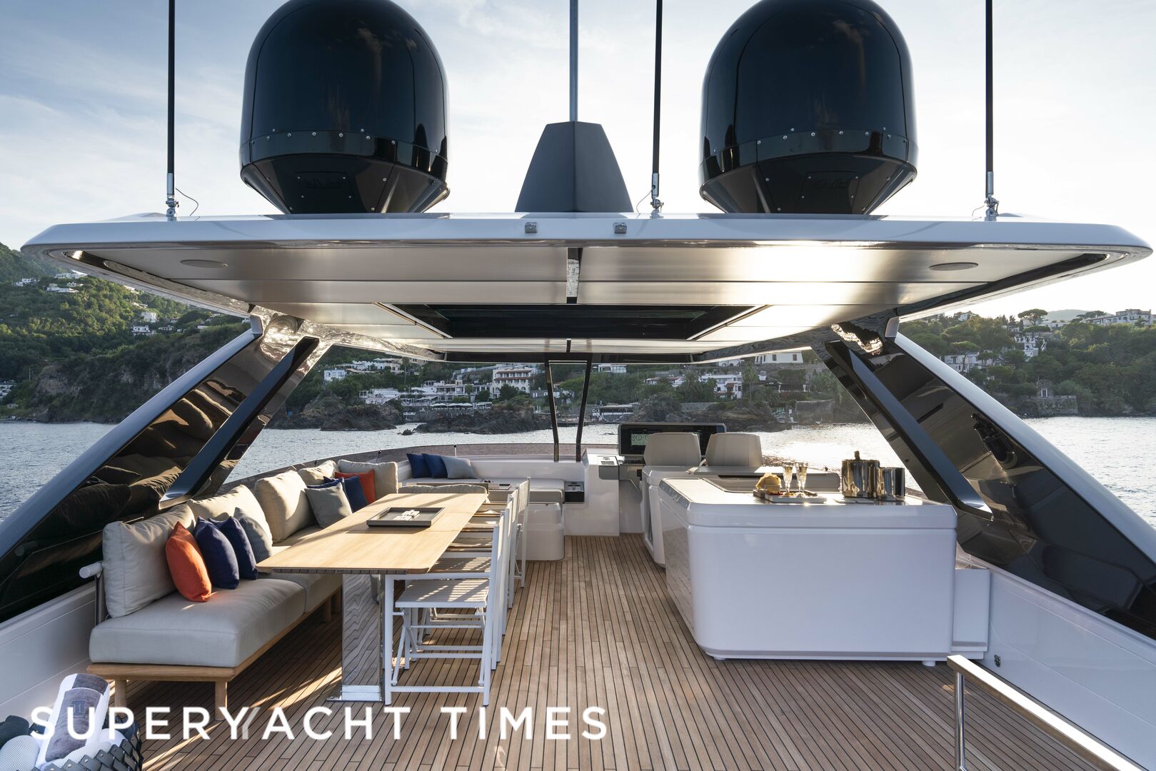 A closer look at the 27m Ferretti Yachts 860 series