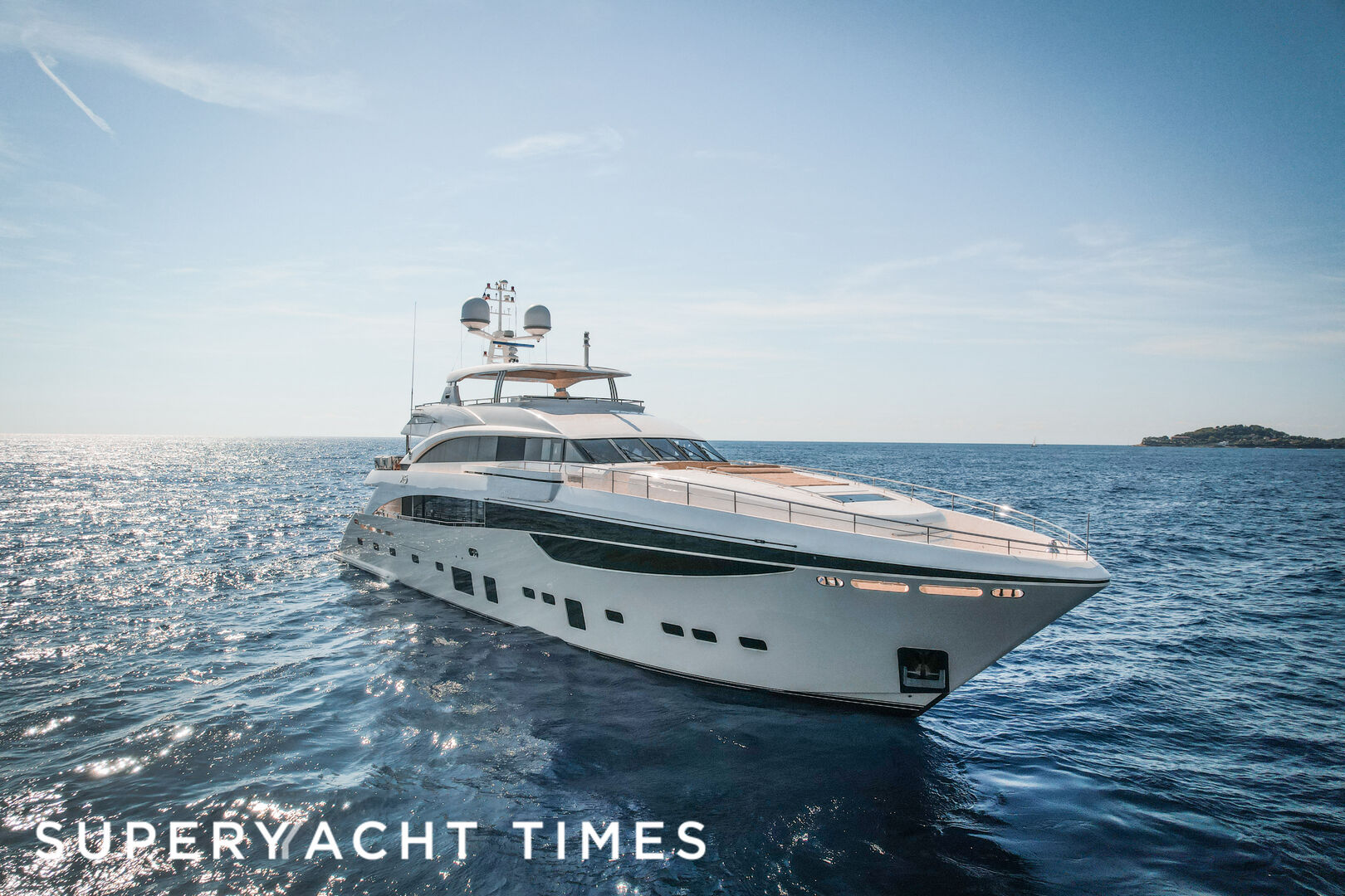 40m Princess motor yacht X5 sold