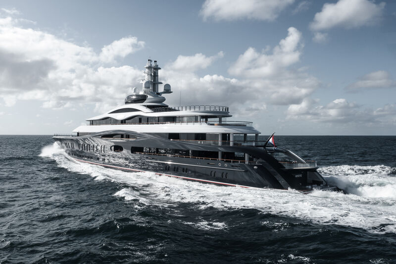 Yachts, with Designs by Espen Øino International | Luxury Yachts ...