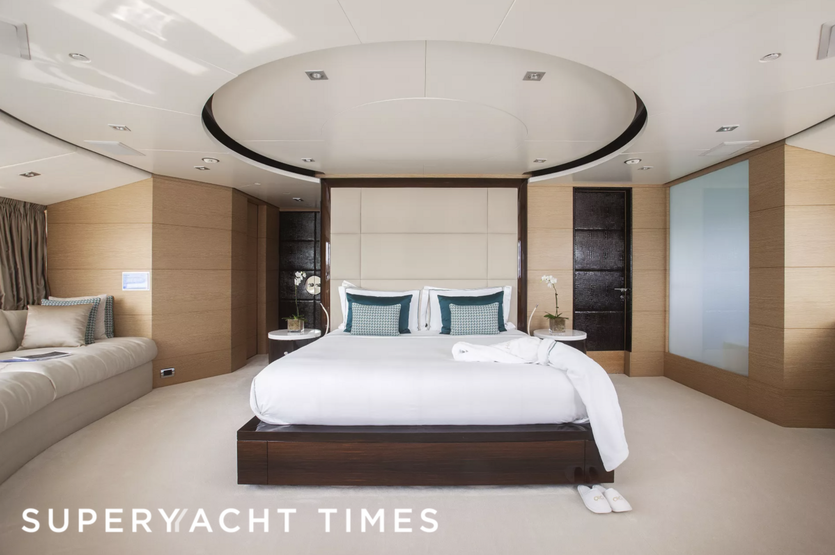 44m Benetti Vision 45 superyacht HoM sold