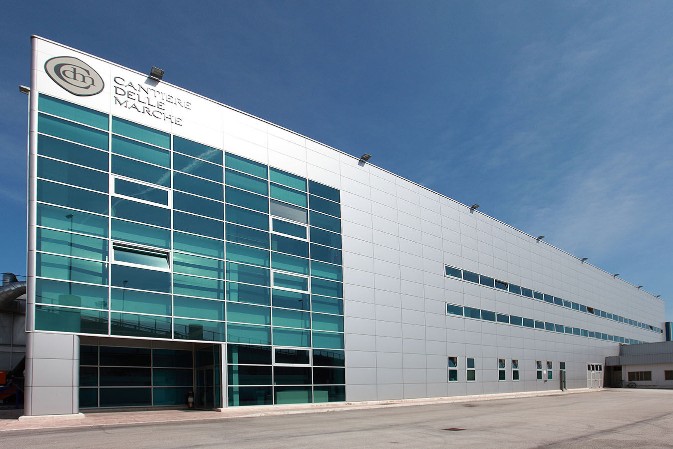 CdM signs exclusive partnership with IYC for US market