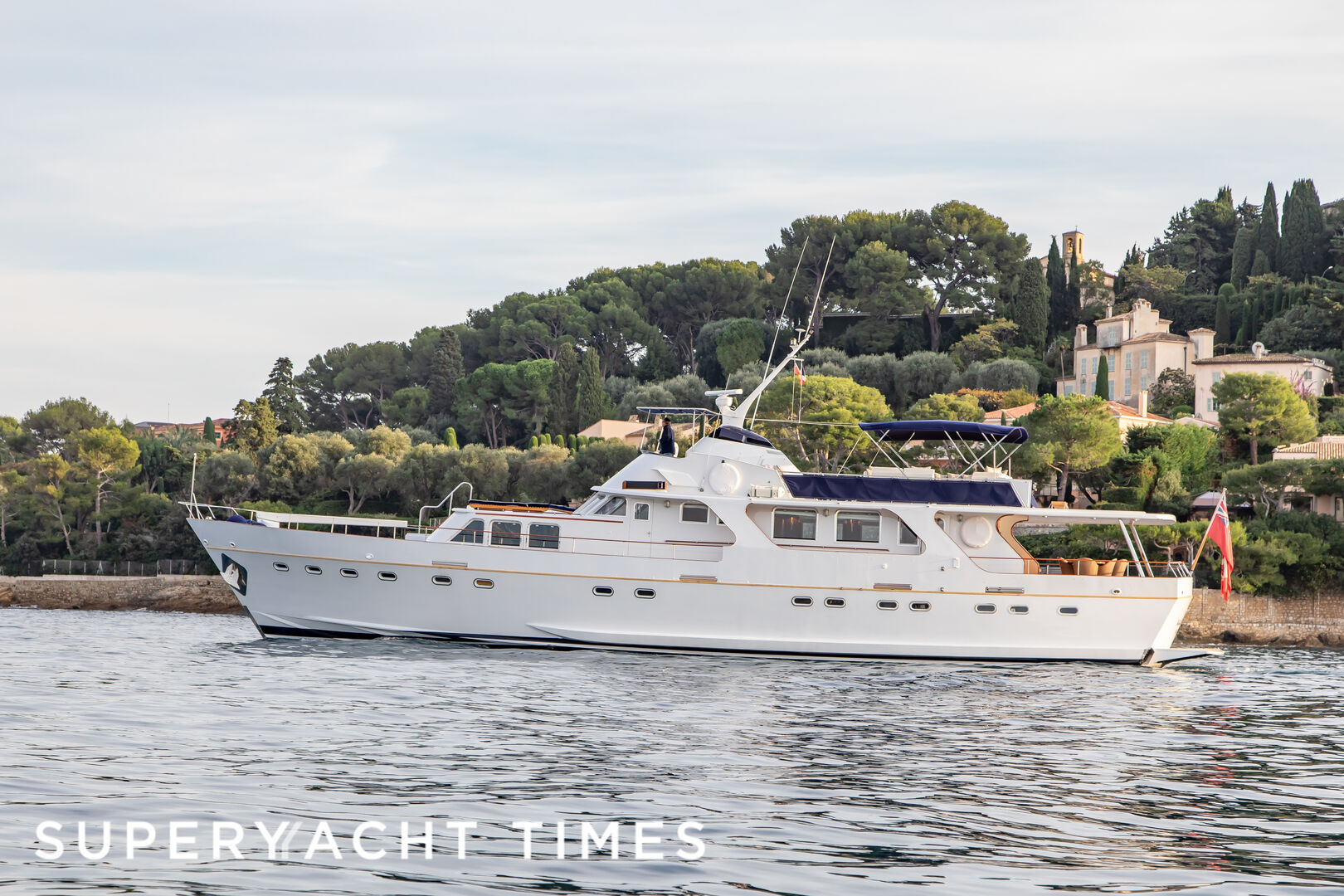 Classic 24m Shootin' The Breeze motor yacht for sale