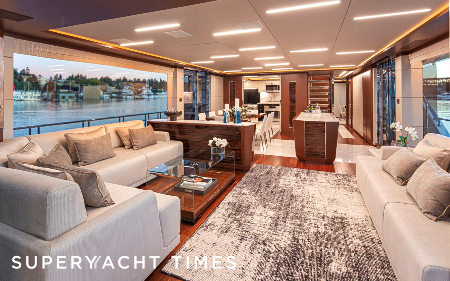 27m Ocean Alexander motor yacht Viva sold and renamed TLC