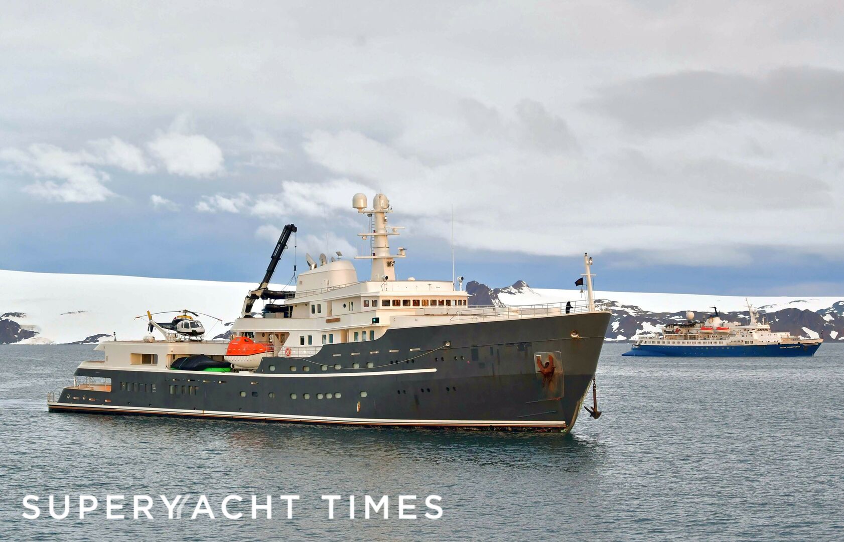 Explorer yacht Legend in Antarctica