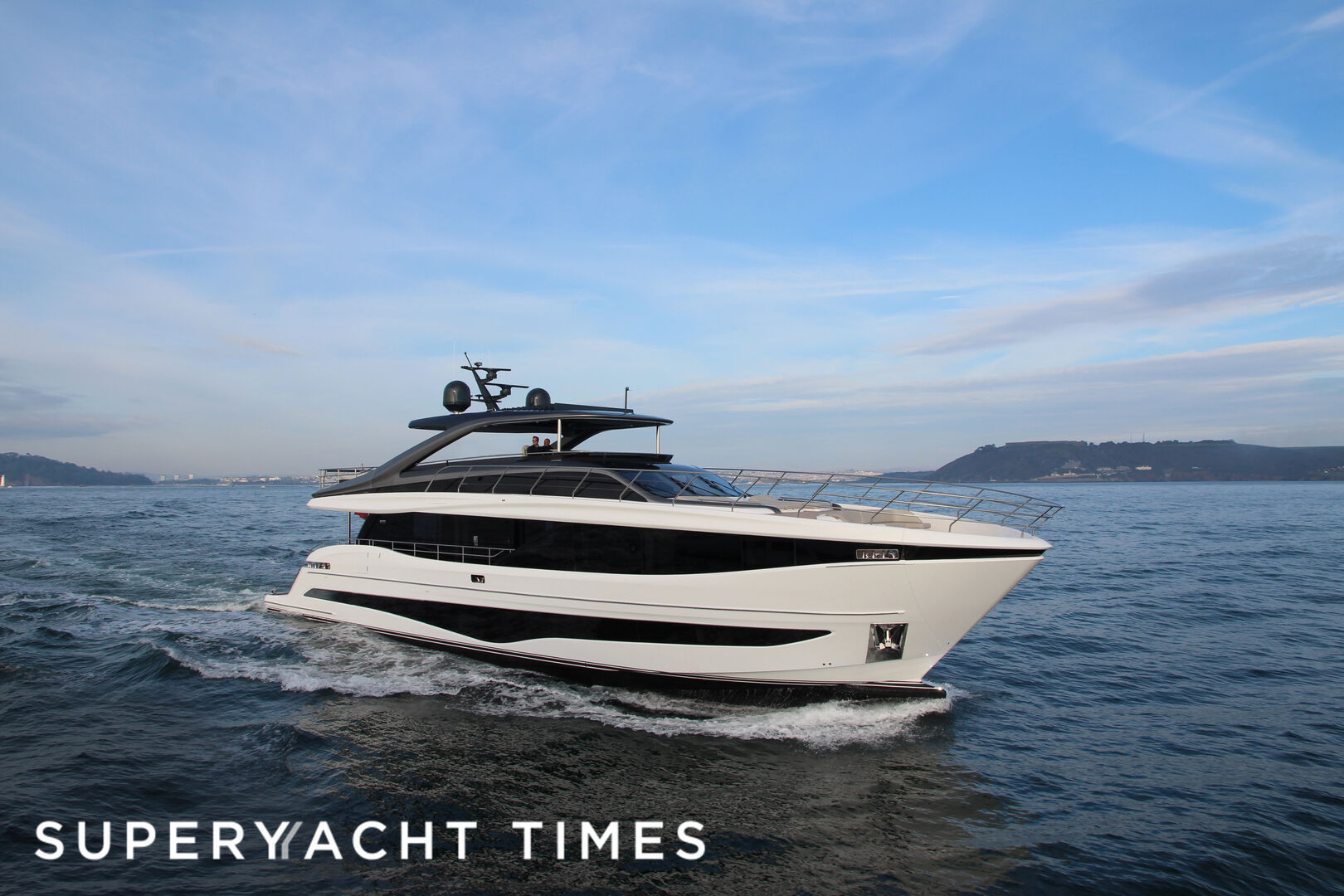 A closer look onboard the first 29m Princess Y95 yacht