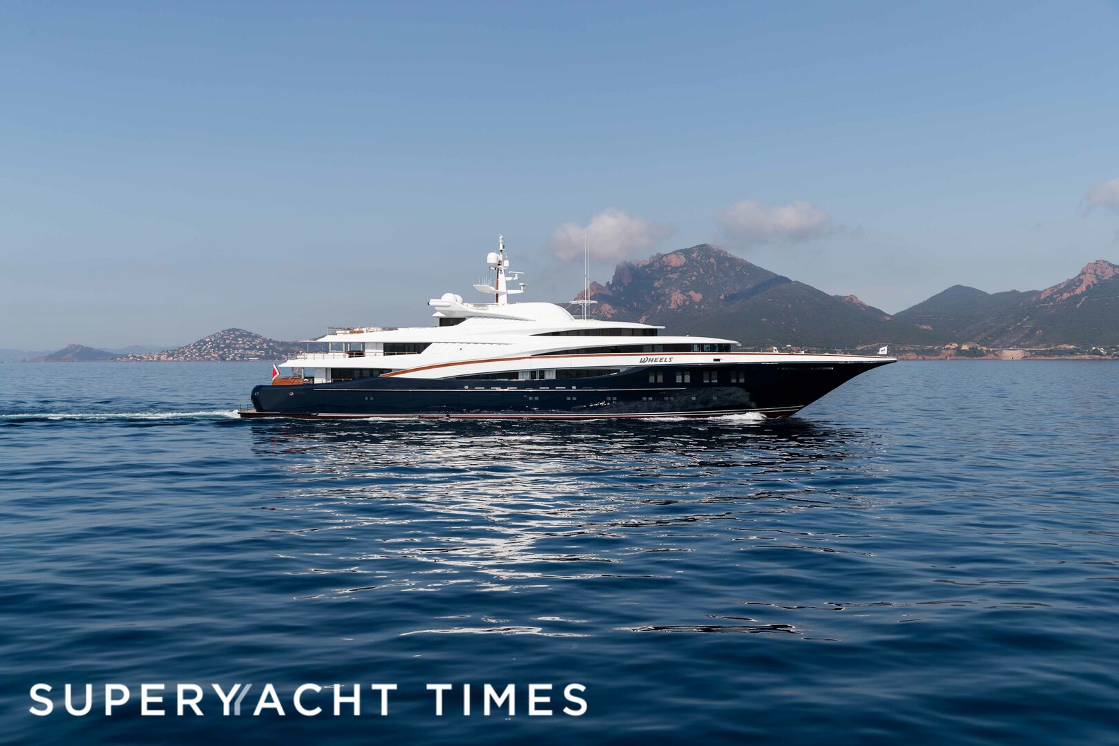 Onboard the newly-refitted 76m Oceanco superyacht Wheels with Captain ...