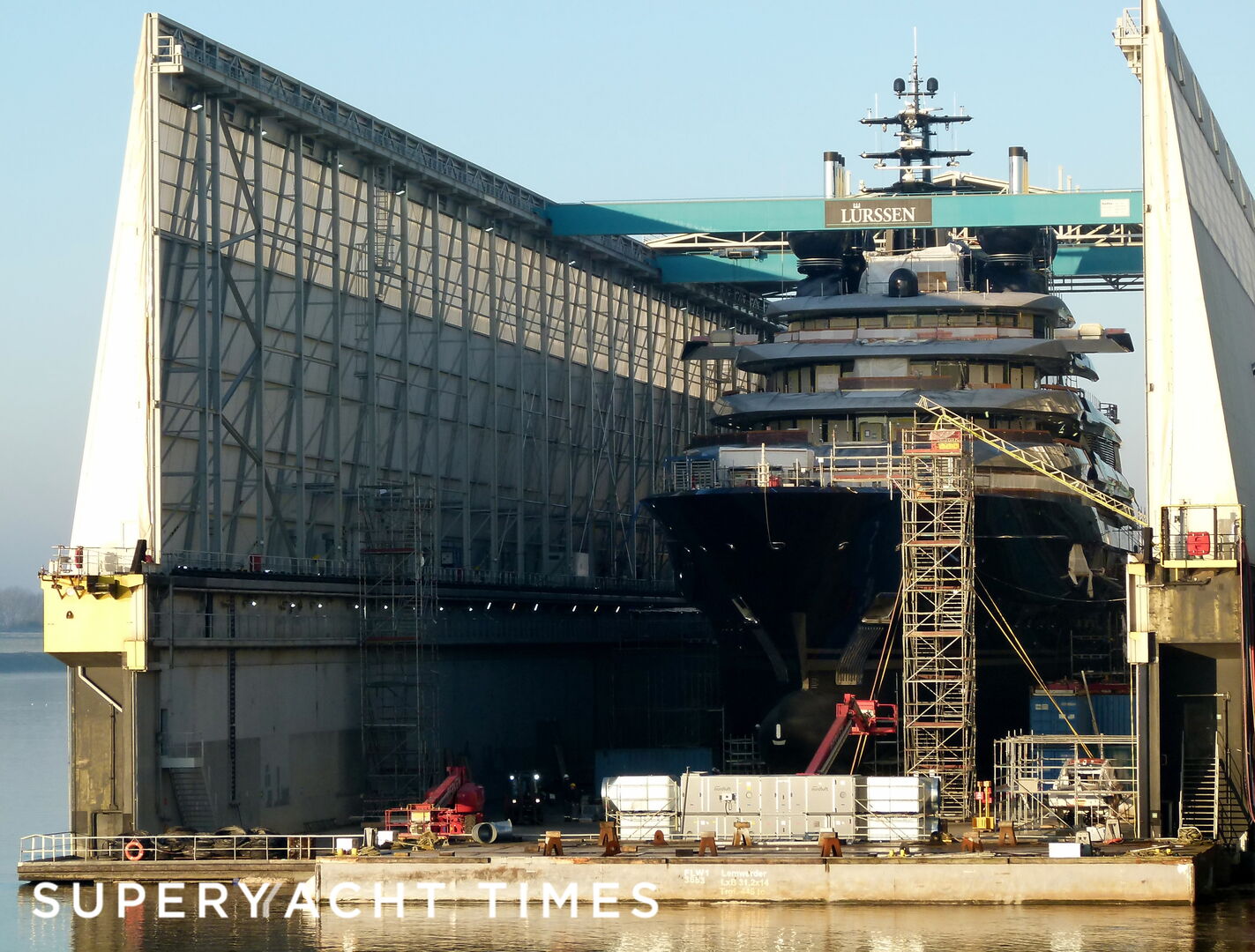 Video: 145m secretive Lürssen superyacht Luminance launched